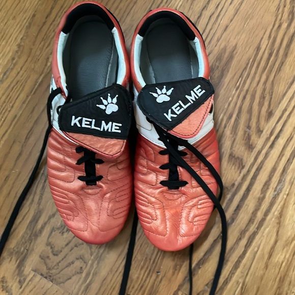 Kelme | Shoes | Kelme Diablo Trx4 Soccer Cleats Orange Mens Size 9 Preowned | Poshmark